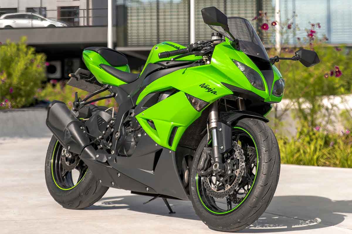 How Much HP Does a Kawasaki Motorcycle Have? [Chart] – PowerSportsGuide